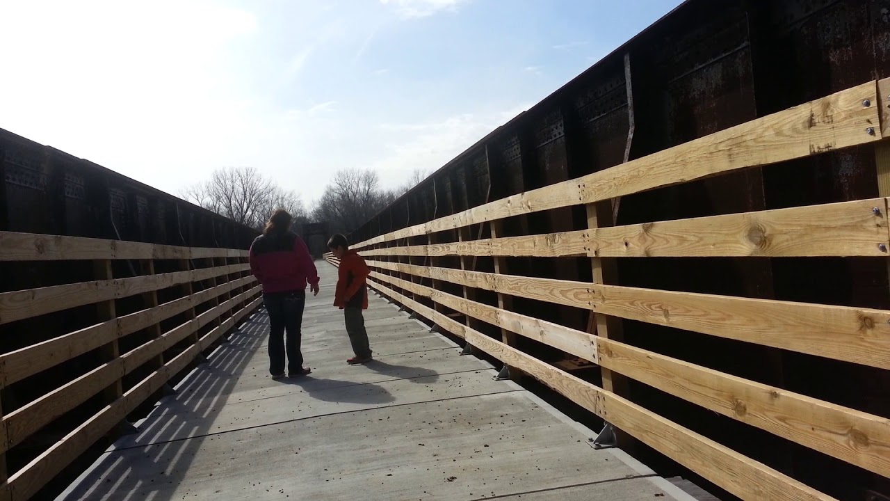 Montezuma Indiana town - YouTube