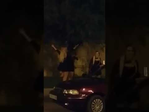 Bakıda qızlar sökür