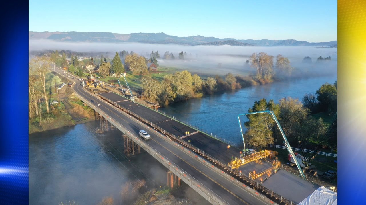 Melrose Road in Roseburg to close for two weeks - YouTube