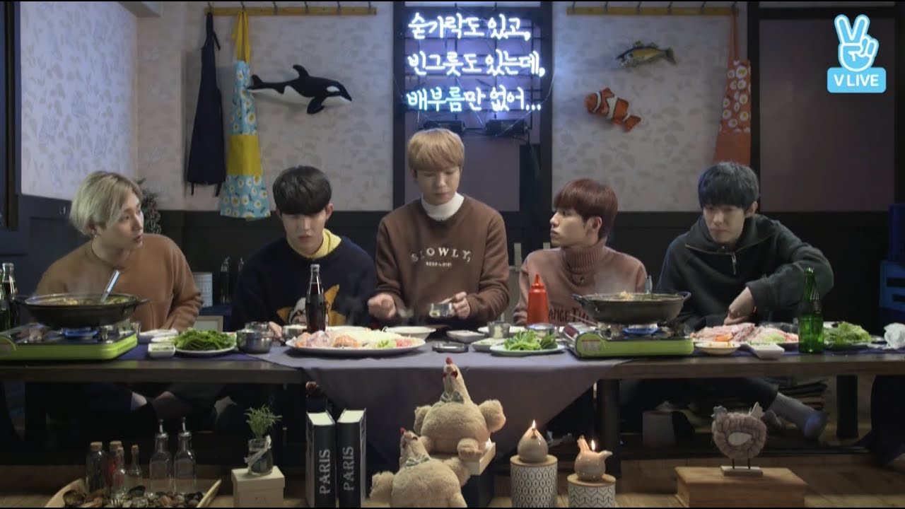[VLIVE] DAY6 데이식스 - Night Eating Show 같이먹어요 (CC subs) - YouTube