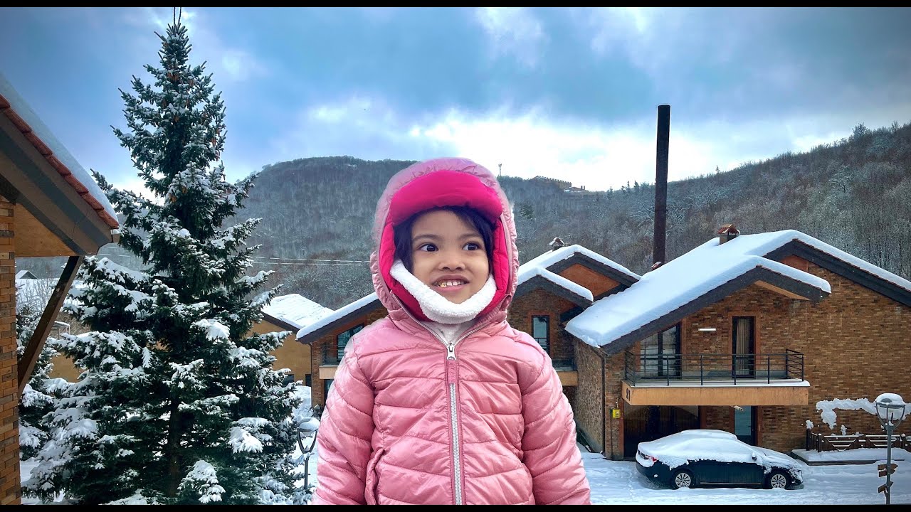 Tsaghkadzor Armenia MJ's 1st snow experience . #snow #winter - YouTube