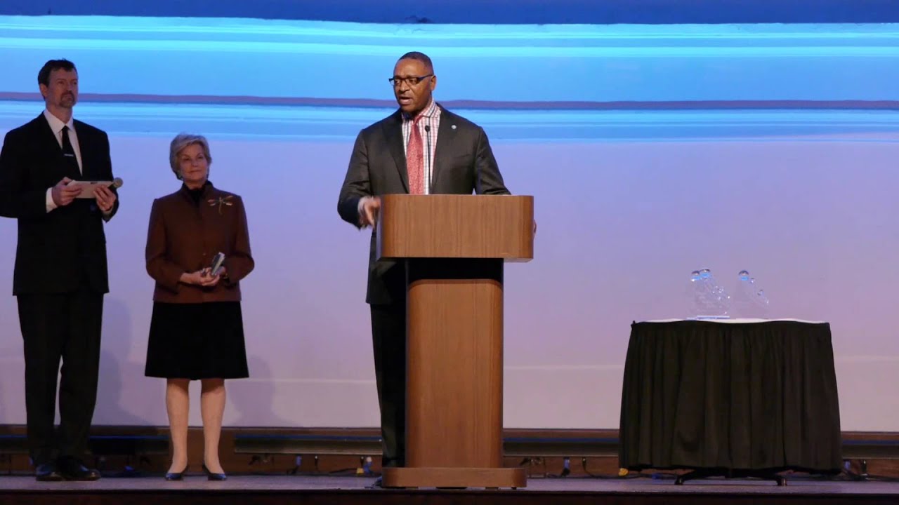 2014 TAGIE Awards - Hassenfield Family Humanitarian Award - Diane ...