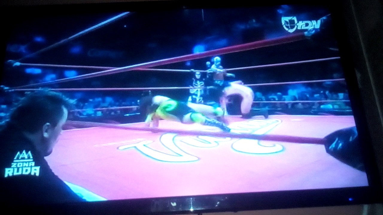 Lucha libre aaa averno , chesman, súper fliy, mamba vs parka ,riki ...