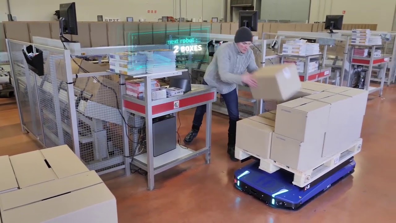 iFollow Collaborative Robots for logistics - YouTube