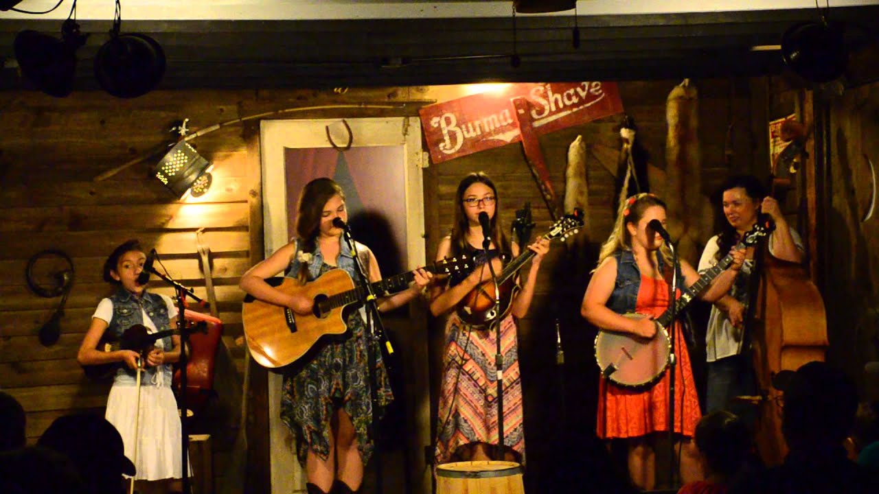 Twang All Girl String Band - YouTube