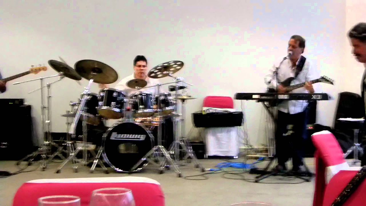 Oscar playing drums with Mike Portillo's Band - YouTube