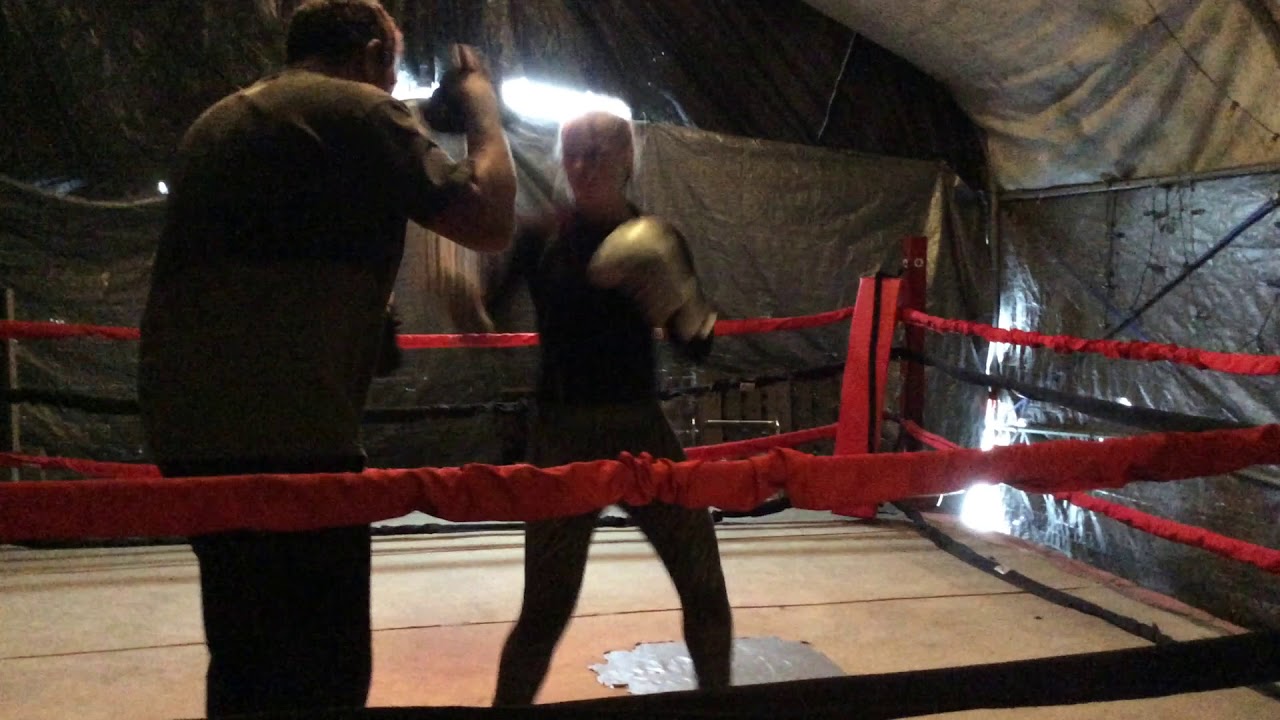 Freya at MadKatz Boxing - YouTube