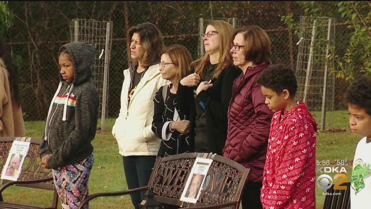 'Be The Light': Pittsburgh Greenfield Students Honor Tree Of Life ...
