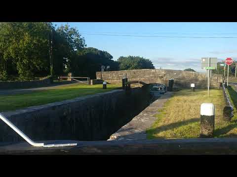 Old Rail Trail/Royal Canal Way Day 2f - Streamstown to Killucan area ...