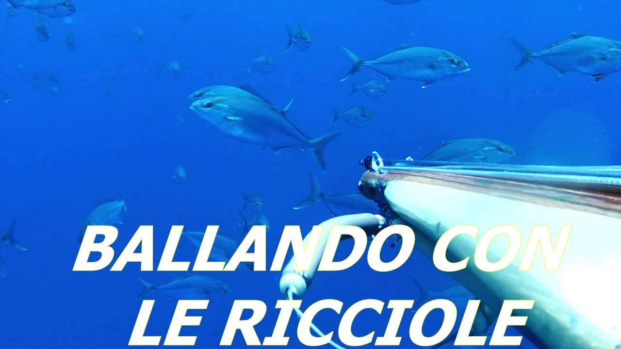 BALLANDO CON LE RICCIOLE - YouTube