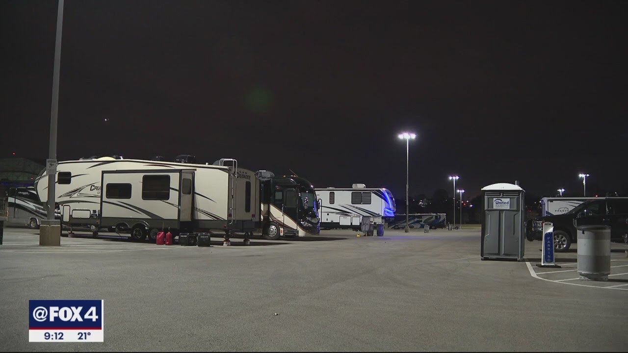 RV lot at AT&T Stadium pretty sparse as fans look to keep warm ahead of ...