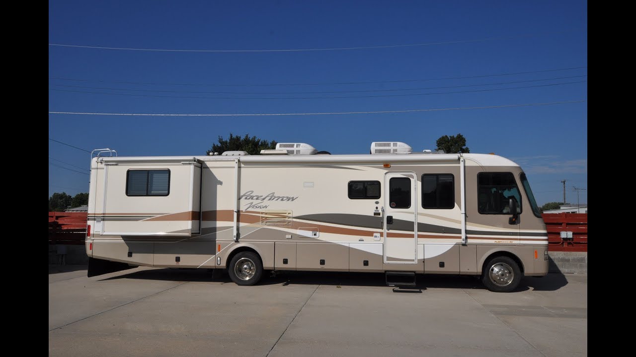 2000 Pace Arrow Vision 36B Class A Motorhome - YouTube