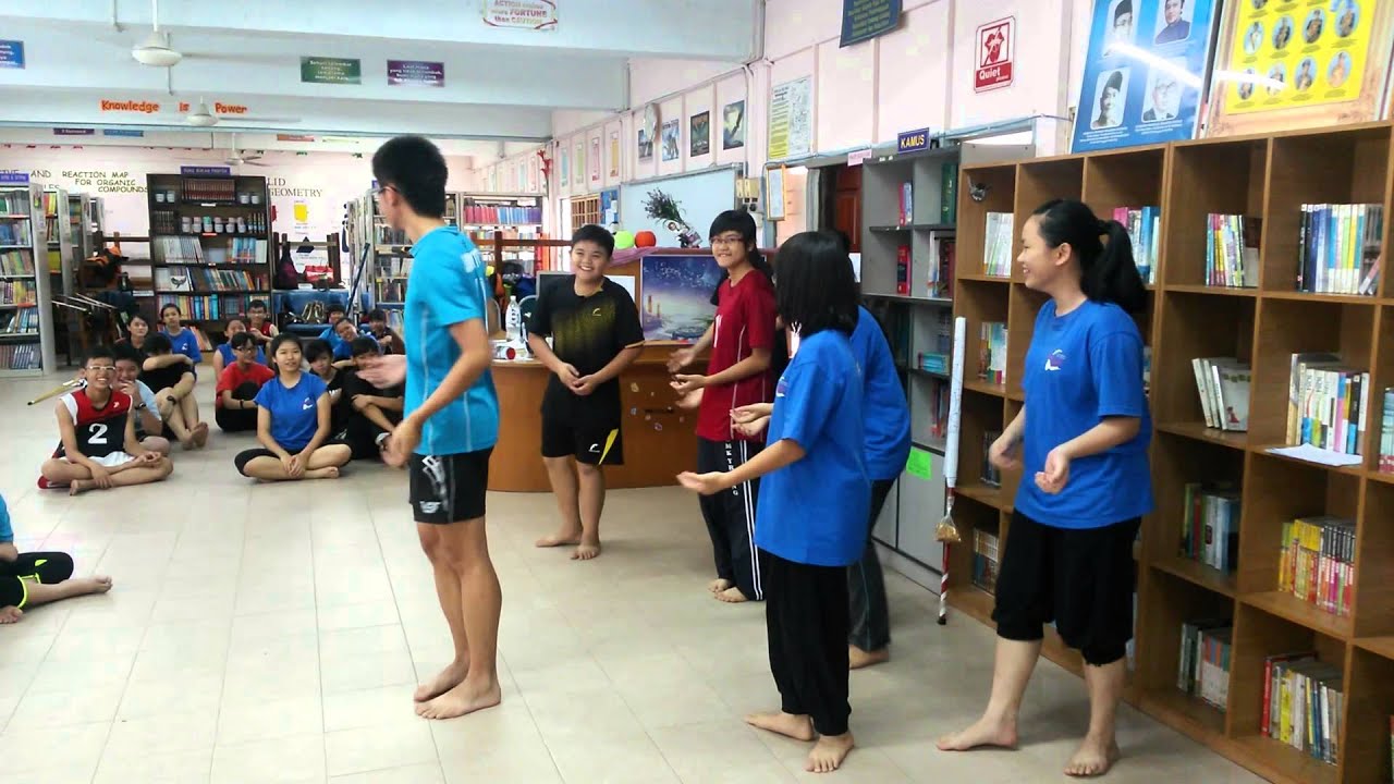 8. Happy Hour TRAVA and KELAB TARIAN SMK TRIANG - YouTube