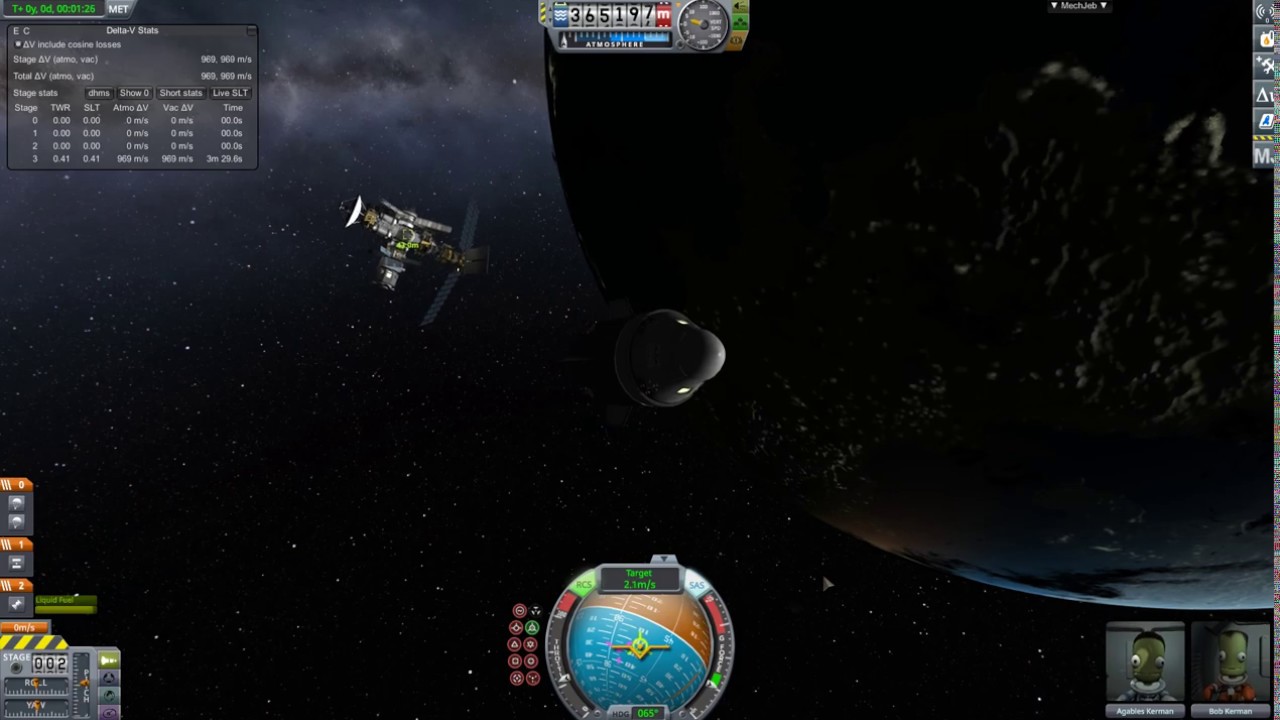 KSP Crew Dragon Docking Sequence - YouTube