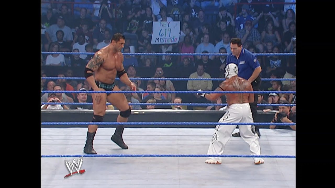 Rey Mysterio vs. Batista: SmackDown, Aug. 31, 2007 - YouTube