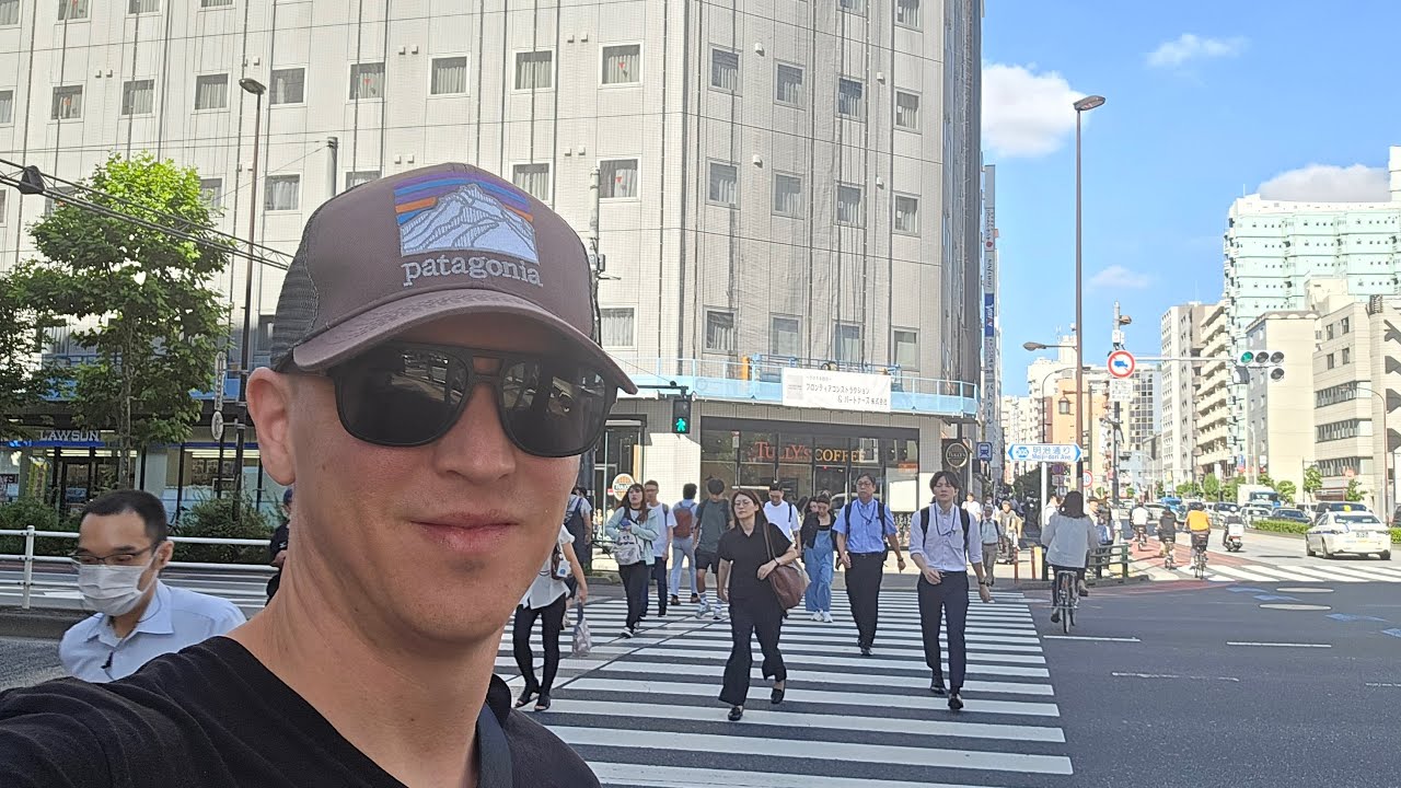 Tokyo LIVE: Morning in Shinjuku, First stream in Japan! - YouTube