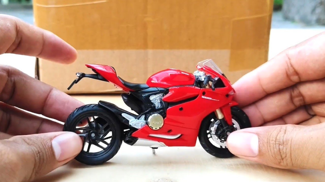 Mini Scale Model Bikes Collection 1/18 Scale Models Review by Hands ...