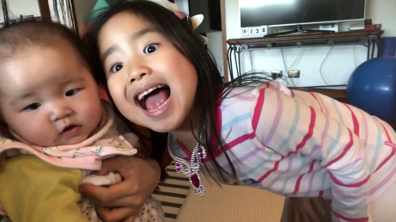 [SoojungTube] How to make babies laugh - YouTube