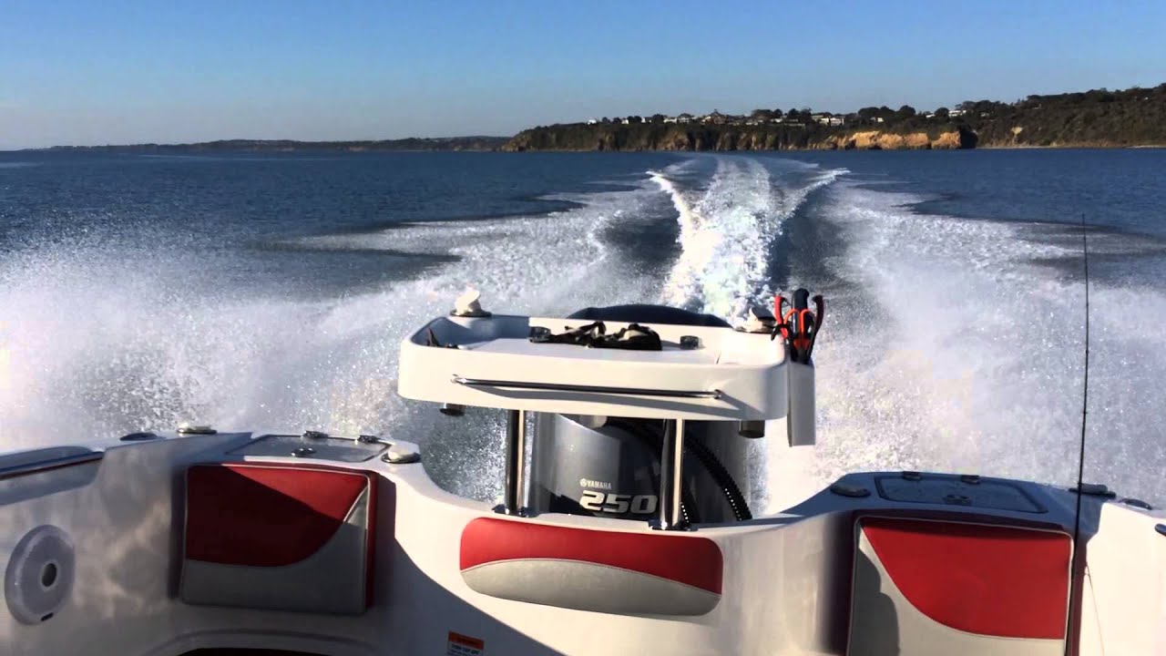 Streaker Boat 6700 Commander - Running in the 250 Yammie! - YouTube