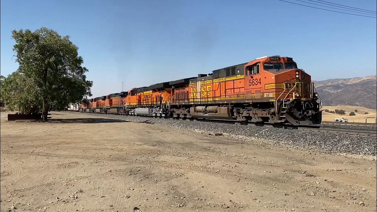 Trains at Bealville and Tunnel 2 on Tehachapi Pass - October 2020 - YouTube