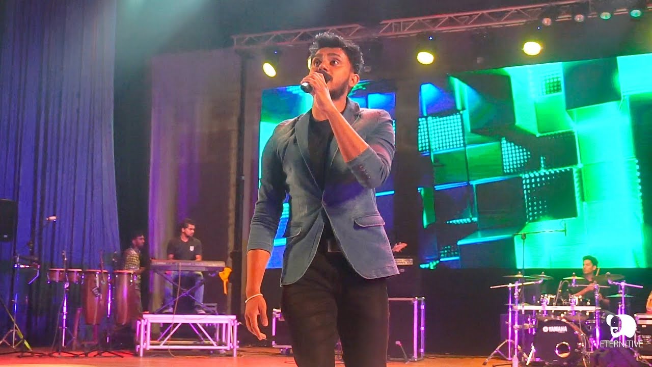 KELLO KOLLO LIVE COVER BY PIYATH RAJAPAKSHA - AURAX 2019 - YouTube
