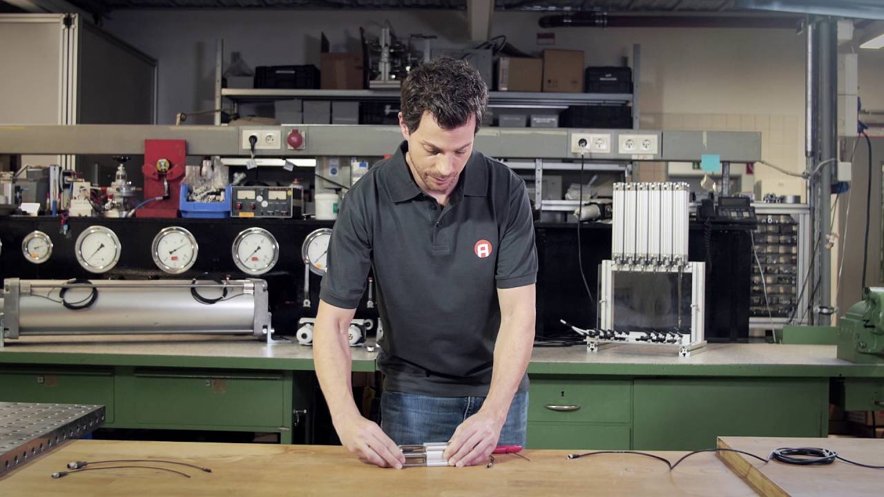 ST4/ST6 series proximity sensors for pneumatic cylinders - YouTube