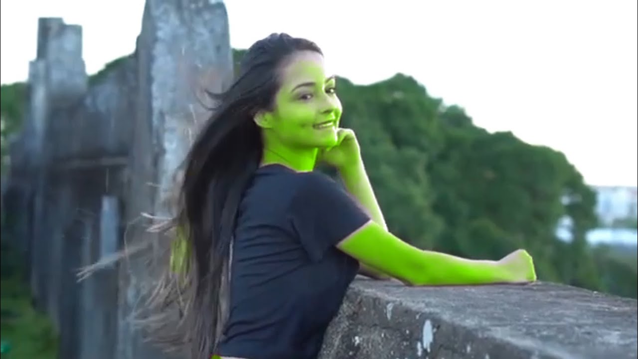 She hulk transformation in real life slomo - YouTube