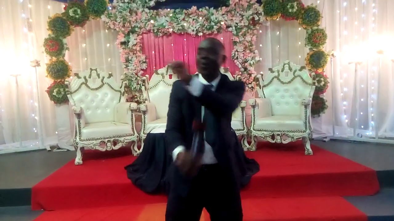 Usiku wa Fares & Faines ndani ya Kibo Peak!! Mc Kinyange atoa zawadi ...