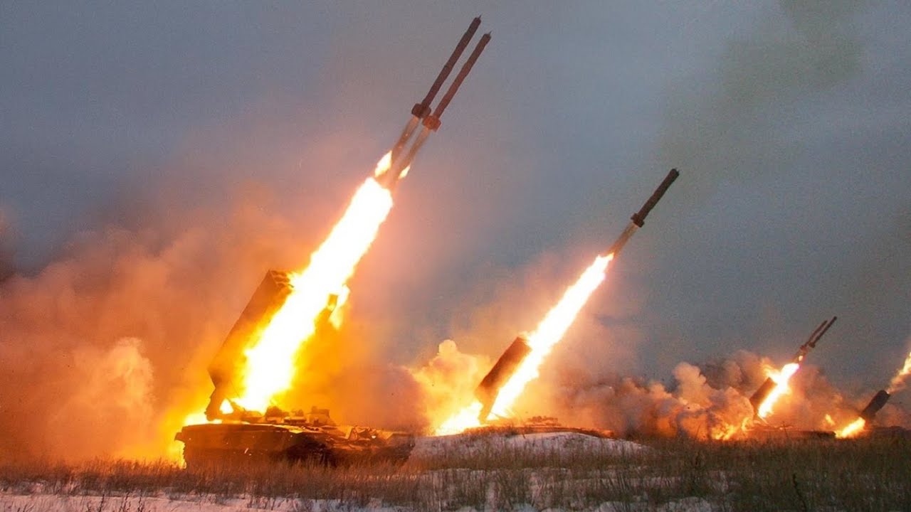 Russian Army Launches 21 Rockets from the Burning Sun Launcher TOS-1A ...