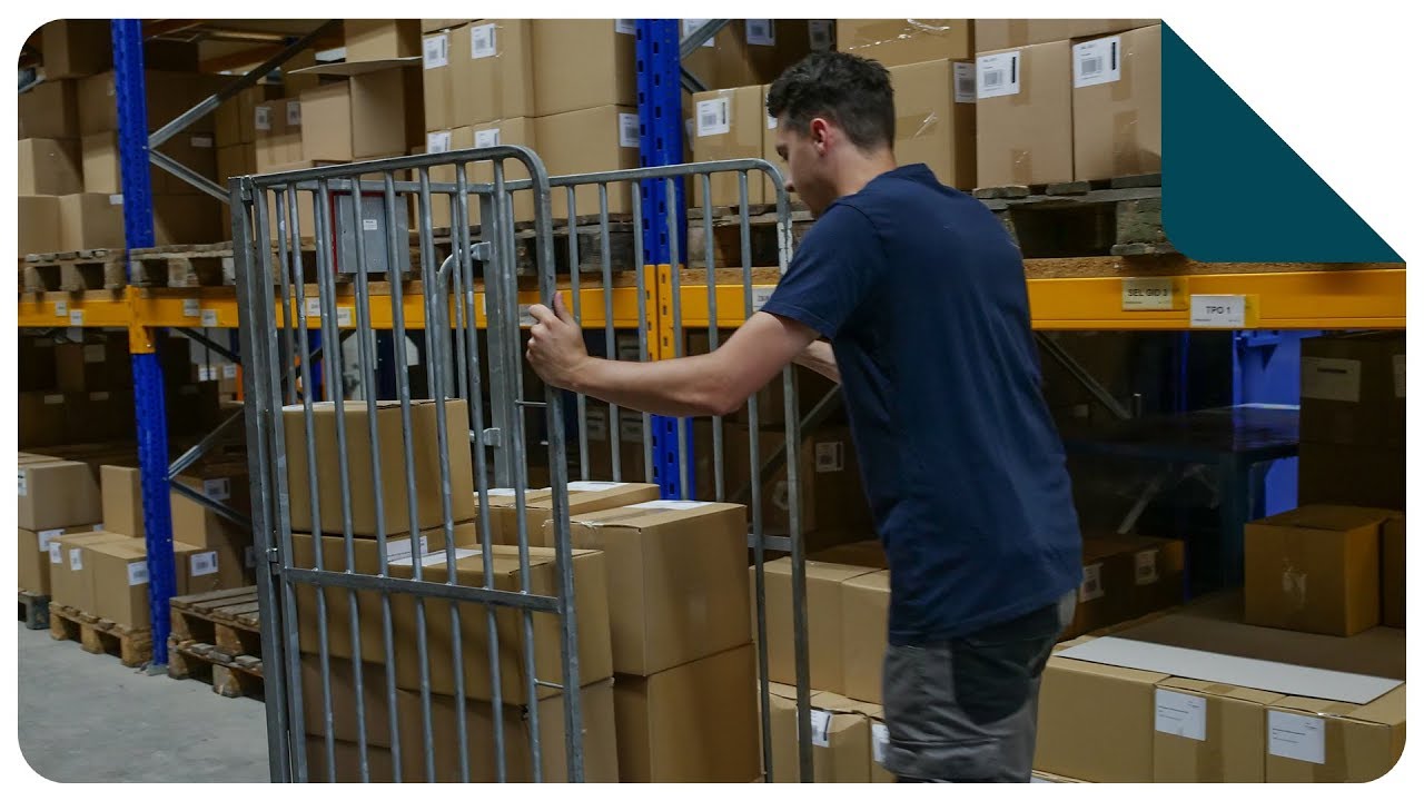 Verzamelen, verpakken en verzenden | Logistiek - YouTube