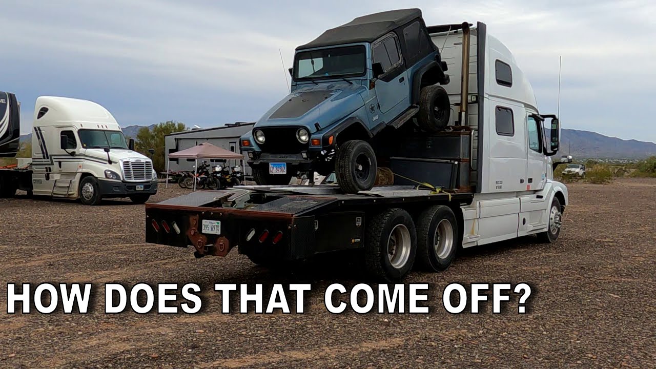 Jeep on a HDT 😯 // Quartzsite 2023 // Full Time RV - YouTube