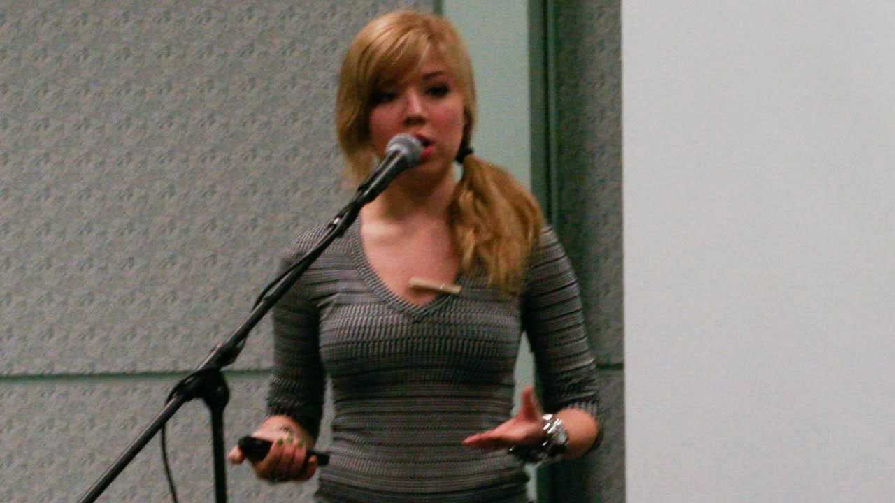 Jennette Mccurdy Lightsaber Andor Season 2, Episodes 1 3 Review