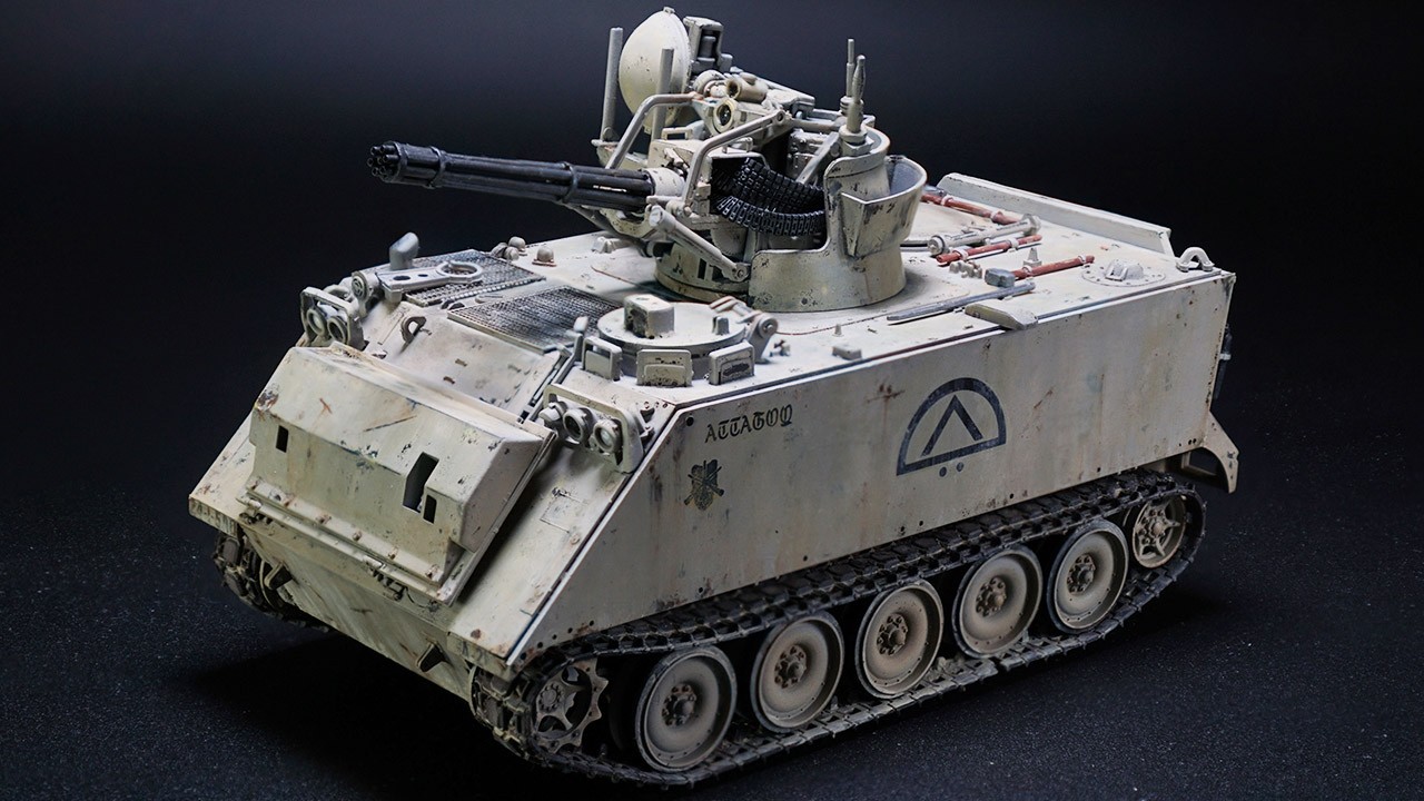Academy 1/35 M163 Vulcan Full Build/scalemodel - YouTube