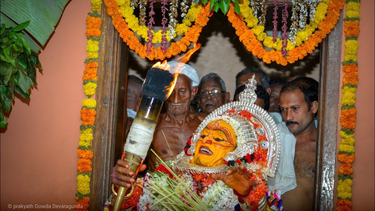 Bellipady Devaragunda Taravadu Bhramhakalasha 2010 Nemotsava Part 4 ...