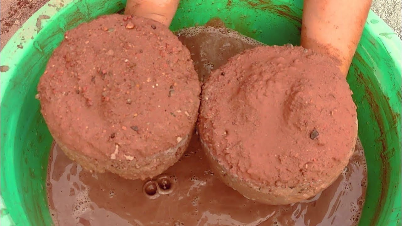 super dusty crunchy soft gritty red dirt cakes full dipping in water ...