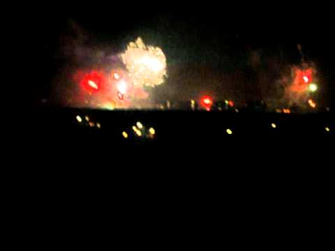New Years' Fireworks in Holand 2011-12 DSC_0581.A - YouTube