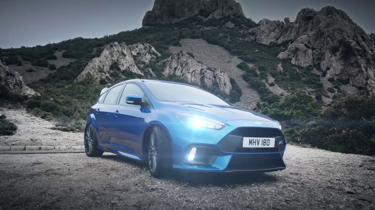 Ford Focus RS in the Snow - YouTube