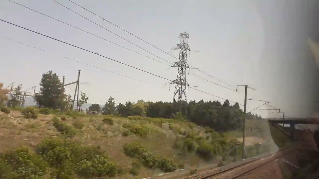 Arrivée en TGV Duplex en gare de Valence TGV Rhône Alpes Sud sur la LGV ...
