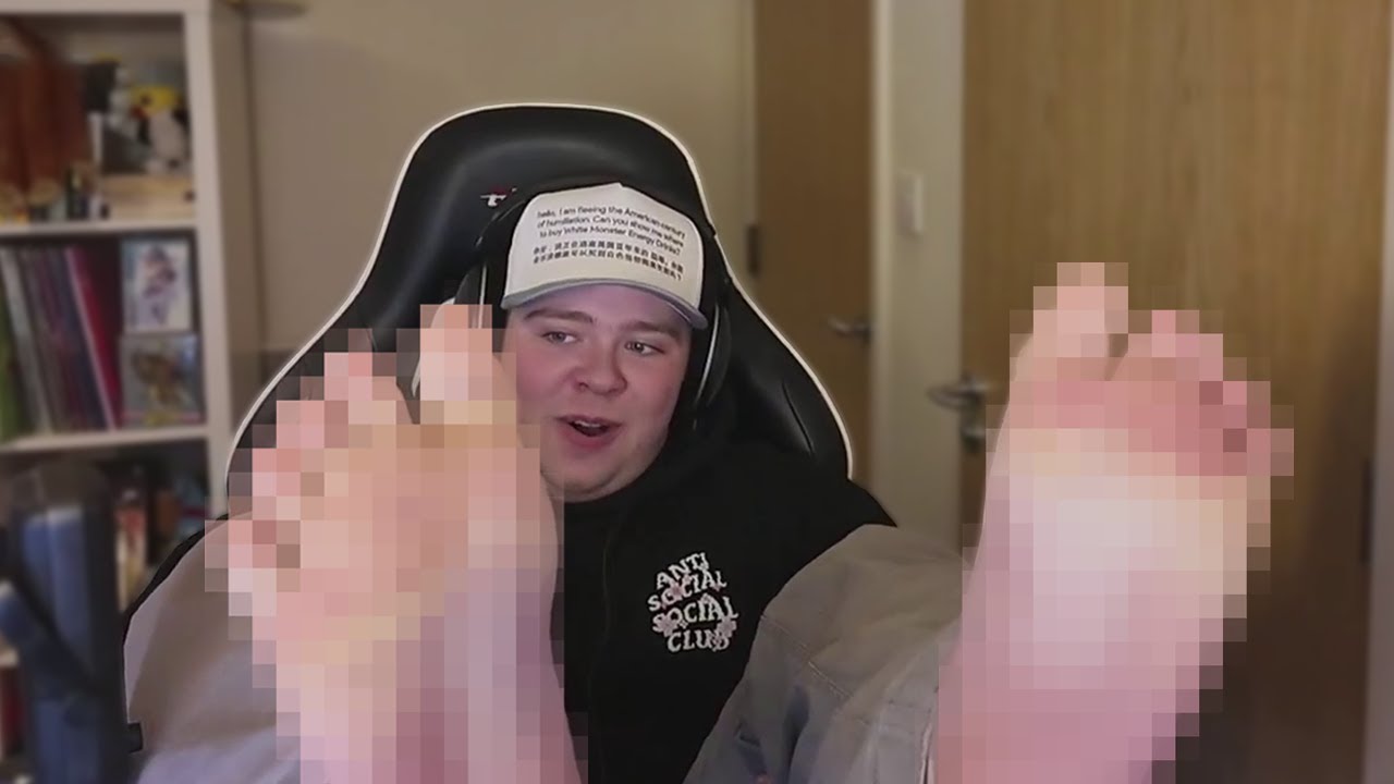 Clip Farming for The Streamer Awards | AverageArchive - YouTube