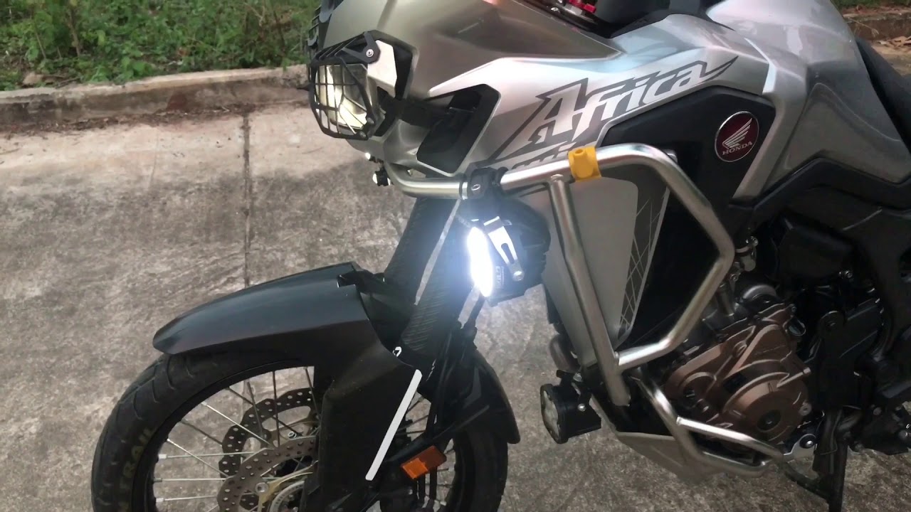 รีวิว Gold Runway gr50x บน Africa Twin 2017 - YouTube