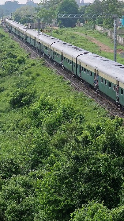 13553 Asansol Varanasi Passenger #asansol #varanasi #passengertrain #memu #dhanbad #viral # ...