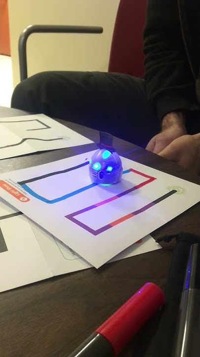 Ozobot coding in action - YouTube