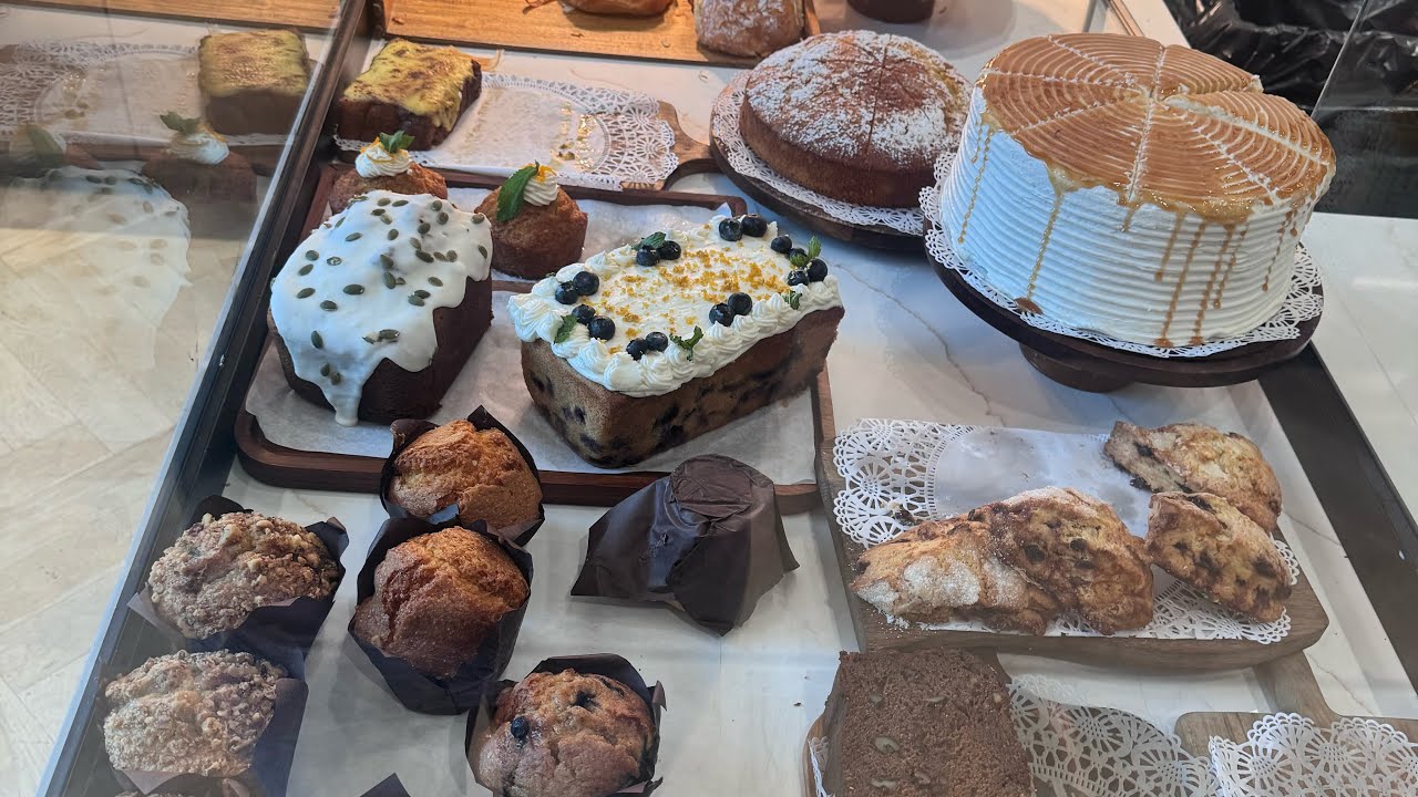 Cheat Day Vlog — The Café Meal That Hit Different 😮‍💨” - YouTube