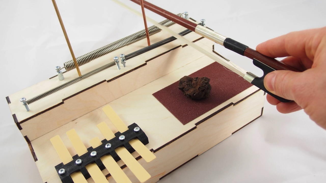 Microphonic Soundbox by LeafAudio - YouTube