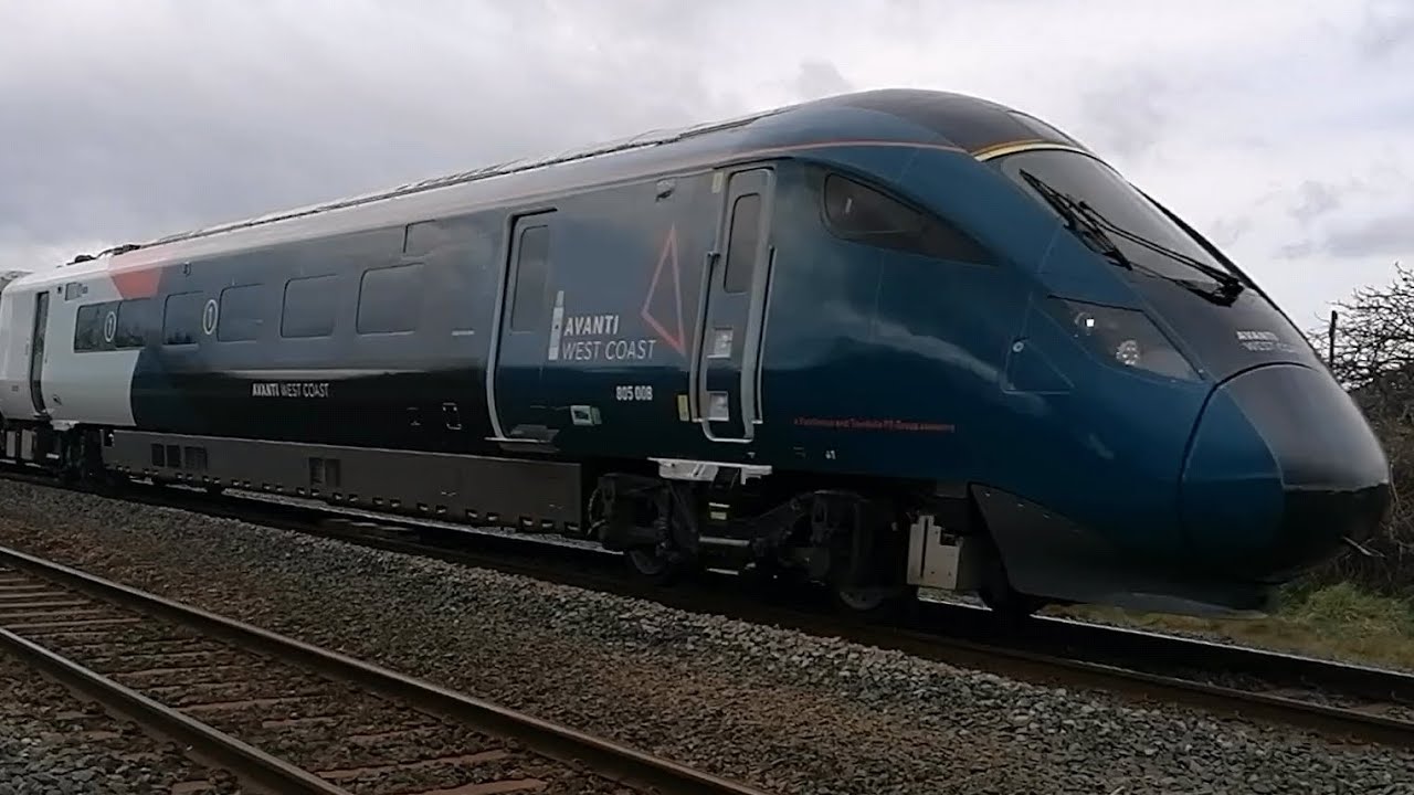 12/03/24 - Avanti West Coast Class 805 - 805008 & 805009 - Holyhead to ...