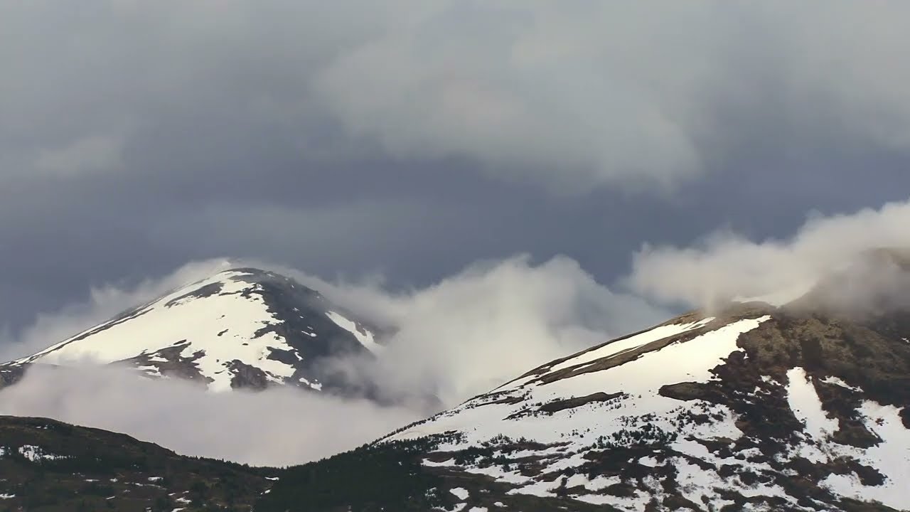 The Skies Open Up For A Spectacular View Above The Clouds - YouTube