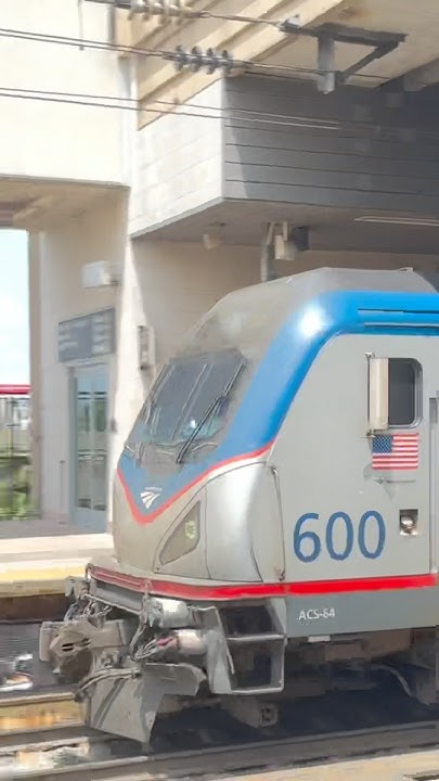 AMTK 600 “David L Gunn” passes Secaucus Junction on a keystone! - YouTube