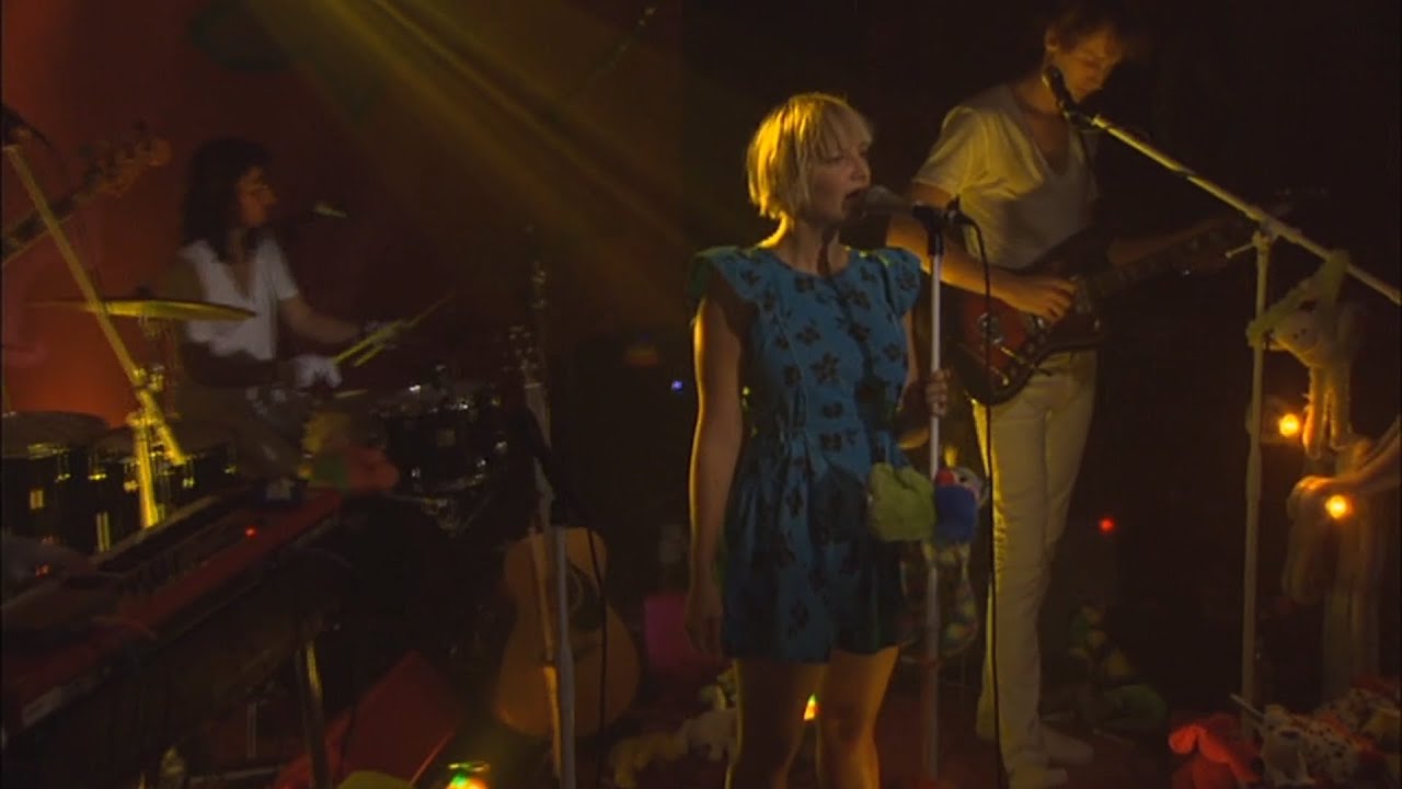 Sia - Sunday (Live) TV Is My Parent DVD HQ - YouTube