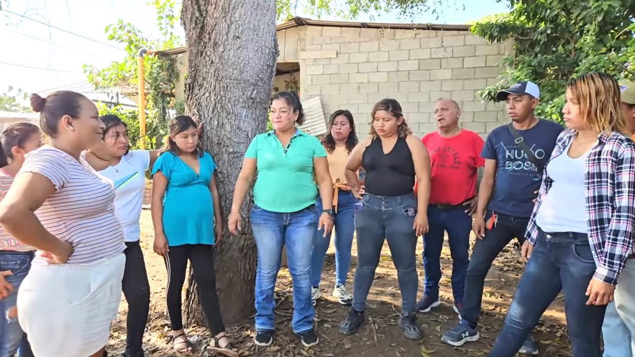 NANCI bien emputa-da llega a pelarle la cara a SINDY por que le pegó a ...
