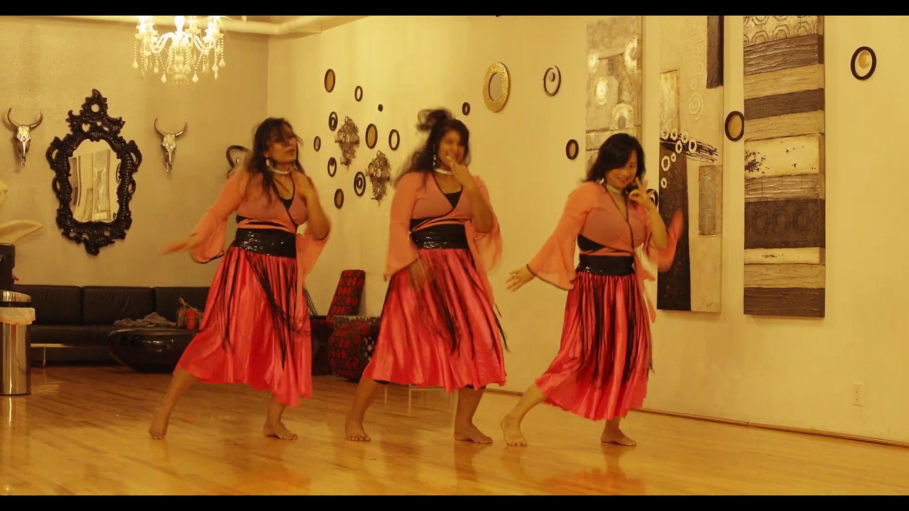 Mungda | Bollywood Dance | Total Dhamaal | BollyNaach - YouTube
